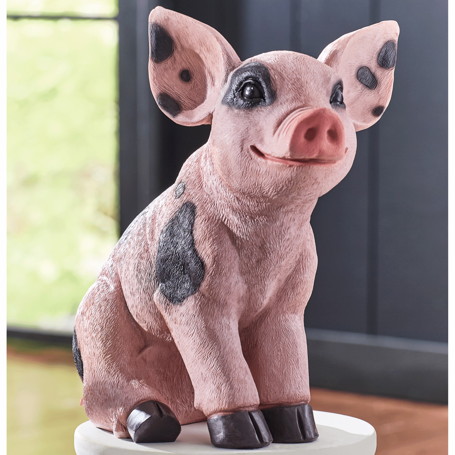 Petey Pig Statue | Country Door