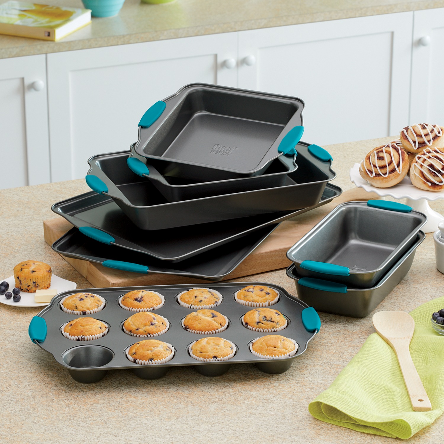 Chef Tested 8-Piece Bakeware Set with Silicone Handles | Country Door