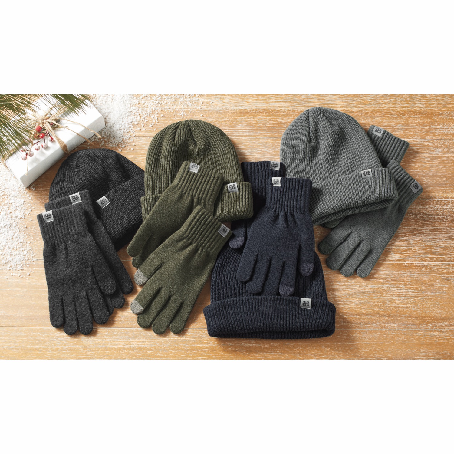 Britt's Knits Craftsman Hat & Glove Set | Country Door