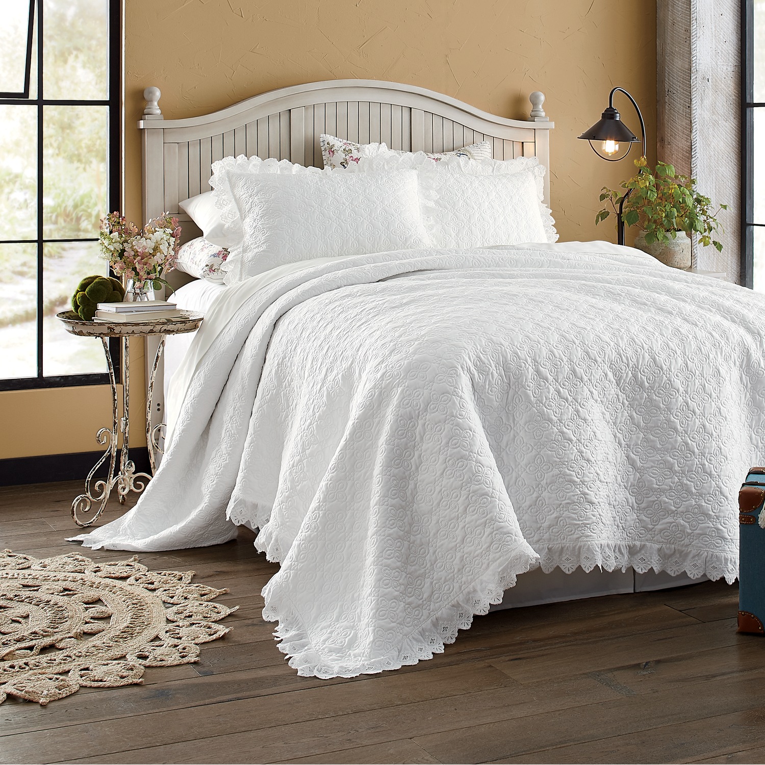 Eyelet Sham | Country Door