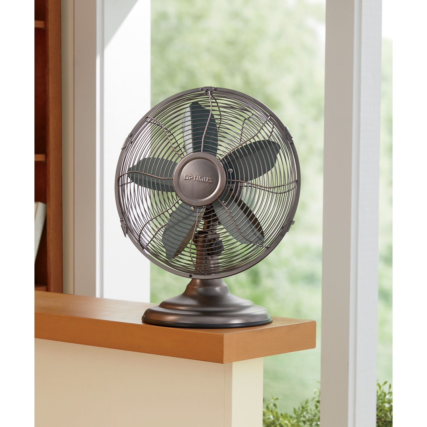 Optimus 12" Retro Table Fan | Country Door
