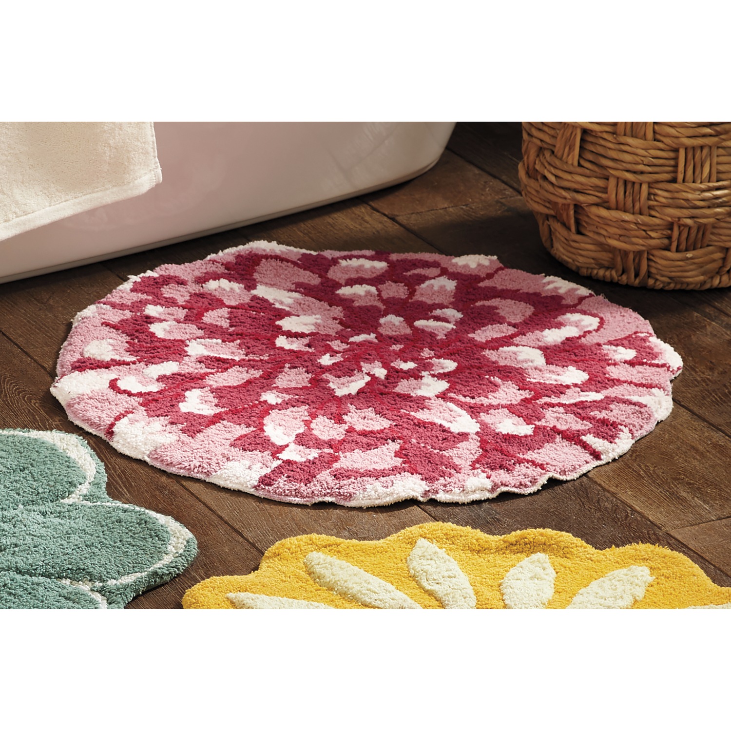 Flower-Shaped Bath Mat | Country Door
