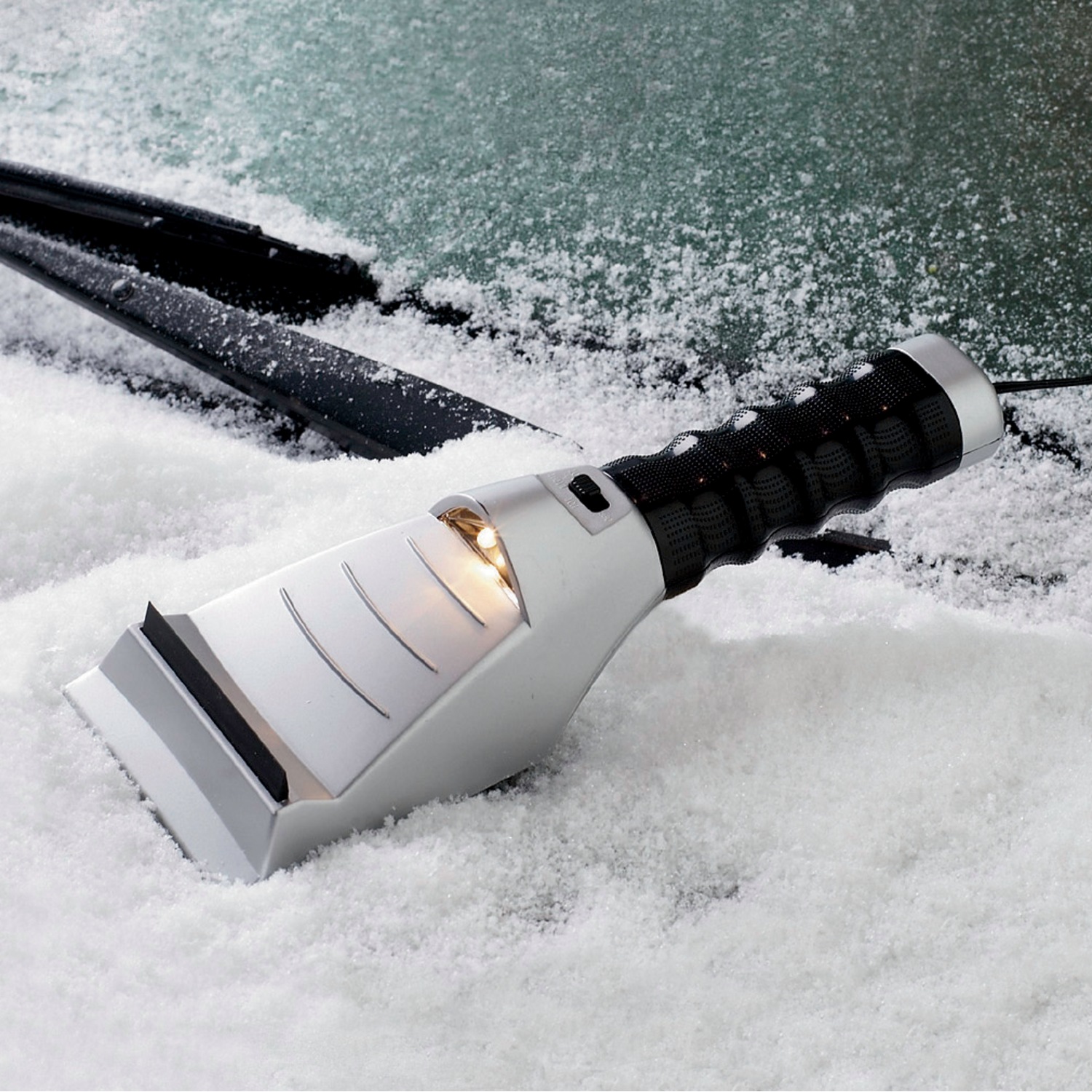 Heated Ice Scraper | Country Door